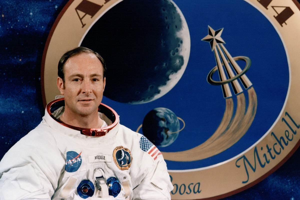 Astronot Edgar Mitchell: Uzaylılar Gerçek